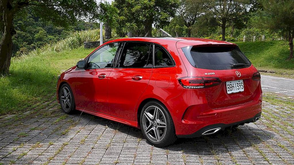 New Mercedes-Benz B200 豪華升級 - 商情 - 工商時報