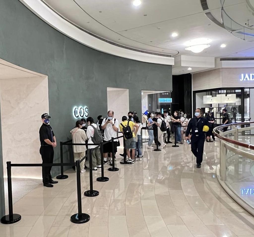 COS開幕首日業績衝破300萬 全台三年展3~4店 - 綜合 - 工商時報