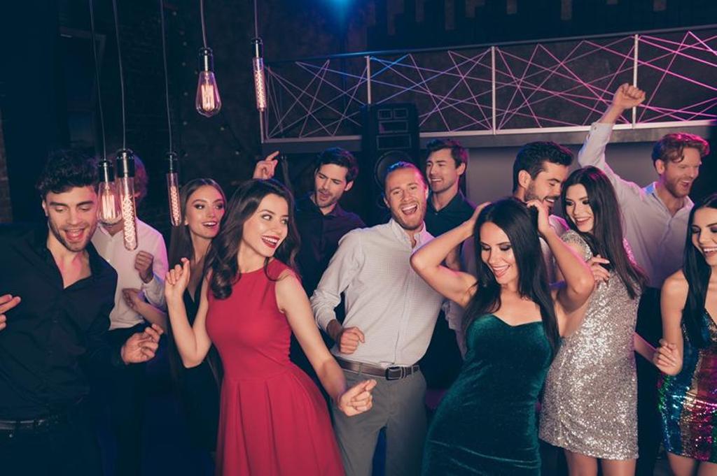 台北凱達嗑BUFFET 耶誕Dress Code享雙人8折優惠 - 生活 - 工商時報