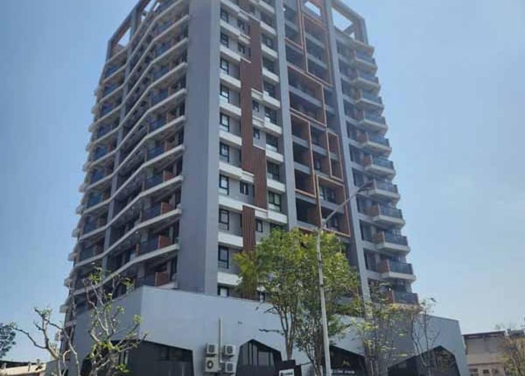 屏東房市 公建帶動 房價衝3字頭 - 房市 - 工商時報