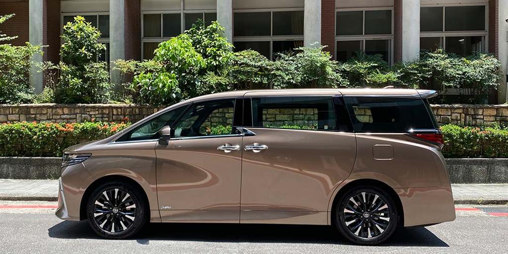 試車報告》全新TOYOTA ALPHARD 跳級改款極盡奢華 - 商情 - 工商時報