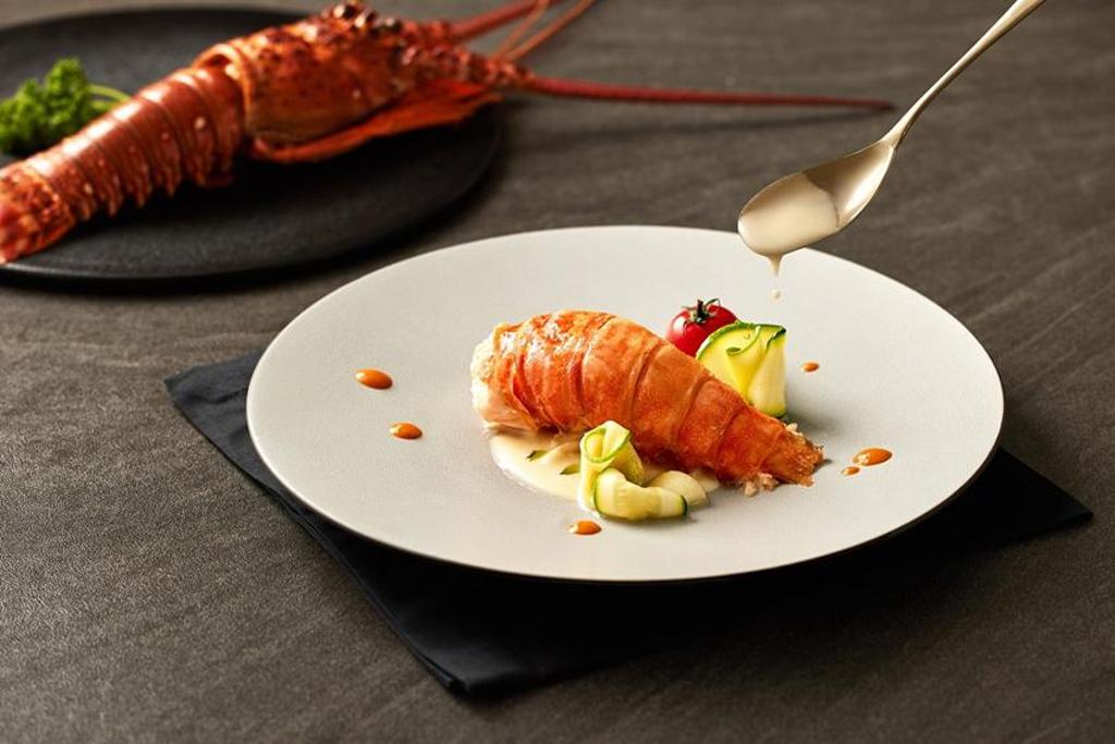 周間午餐有感升級！THE WANG款待千元龍蝦、阪前秋蟹迎客 - 生活 - 工商時報