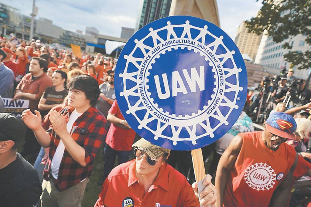 UAW罷工 車用晶片股嚇趴 - 日報 - 工商時報
