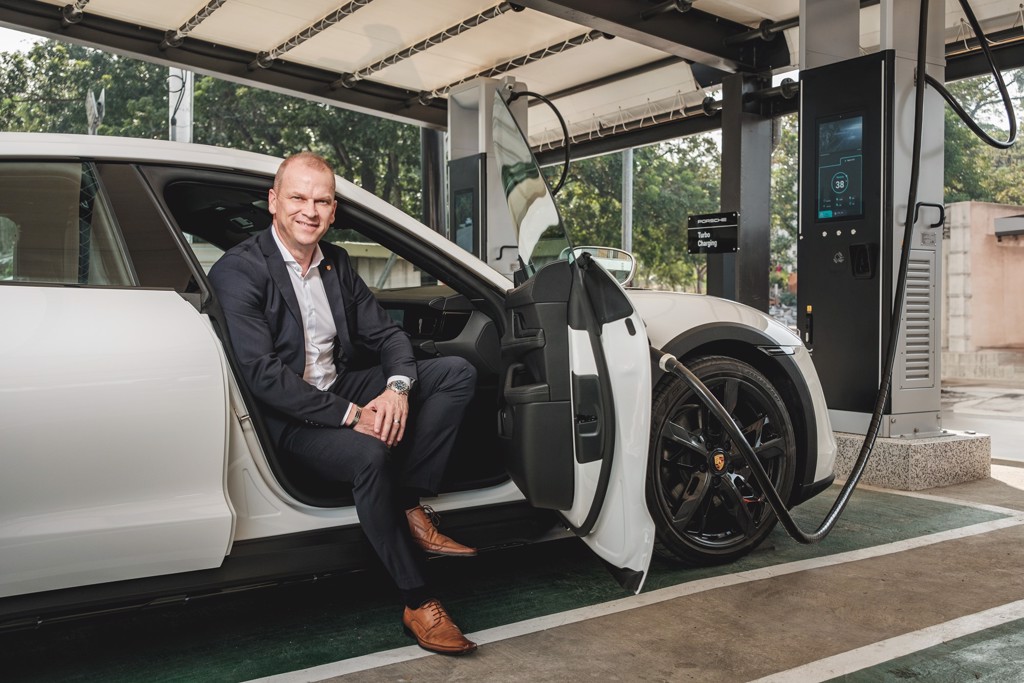 台灣保時捷提升充電便利性 在中部將啟動兩座高速充電站 - 商情 - 工商時報