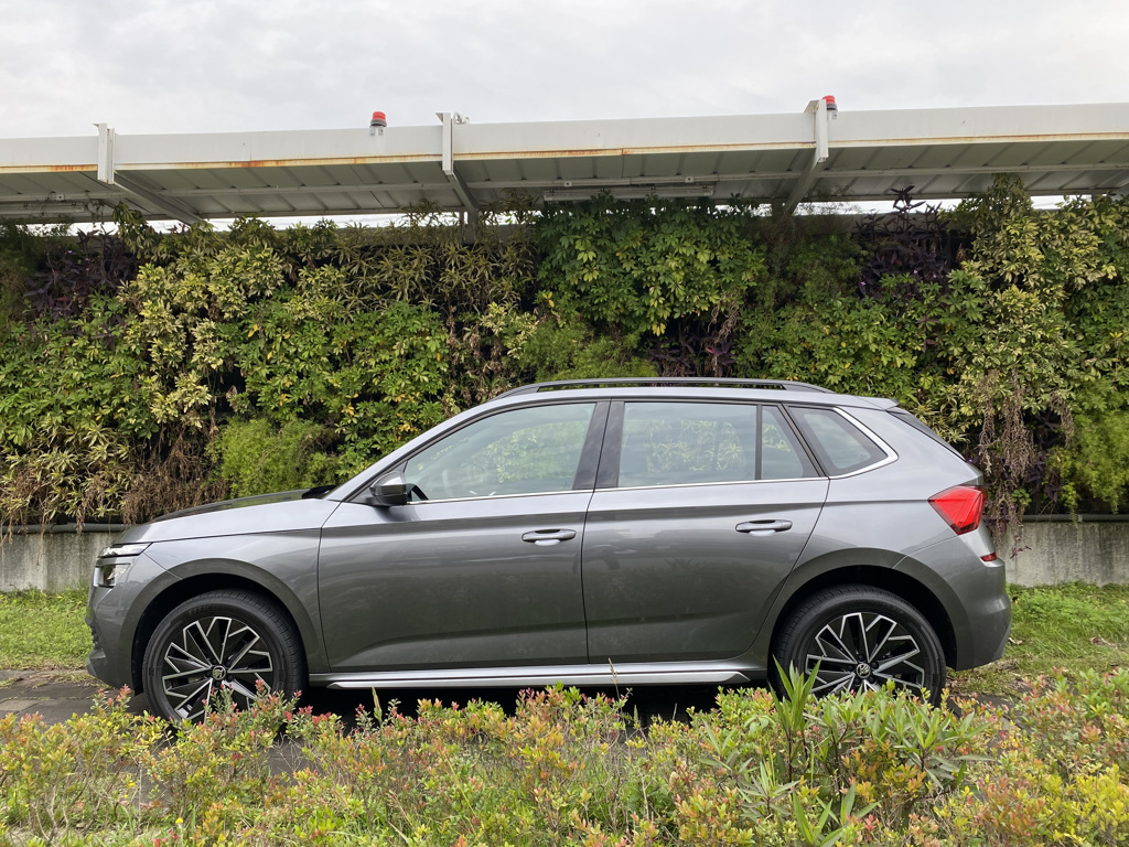 試車報告》限量升級 配備完勝 Škoda Kamiq冠軍版 - 商情 - 工商時報