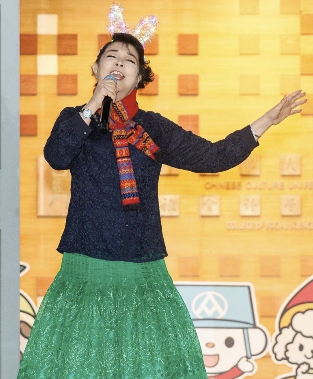 國北教大攜手國際扶輪3481地區成立「國際和平中心」 2 ／19國際和平大使簡文秀獻唱敲響和平鐘 - 商情 - 工商時報