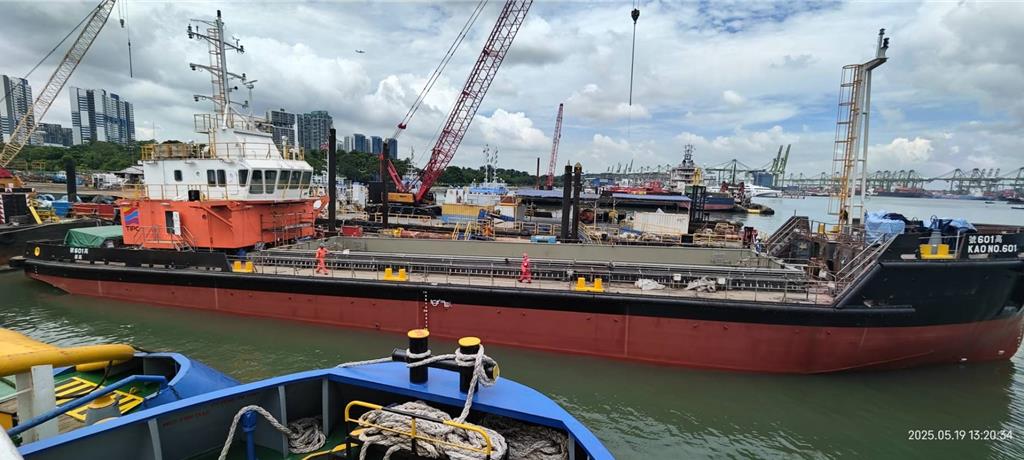 港務公司新購受泥船「高601號」下水 提升浚挖效益 - 要聞 - 工商時報