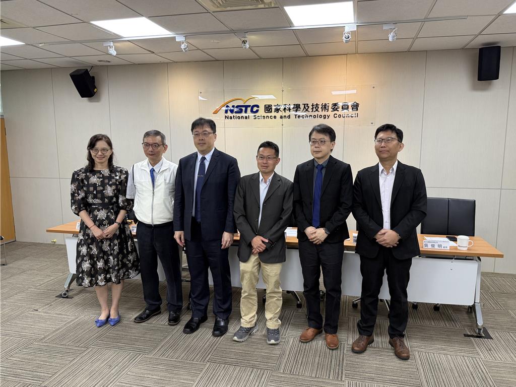 國科會攜晶電、環隆與央大團隊發表VCSEL新技術 搶攻AI資料傳輸市場 - 要聞 - 工商時報