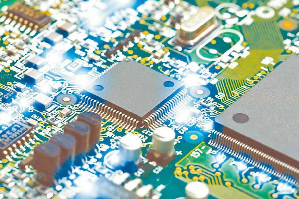 CSP自研晶片 智原、巨有搶商機 - 日報 - 工商時報